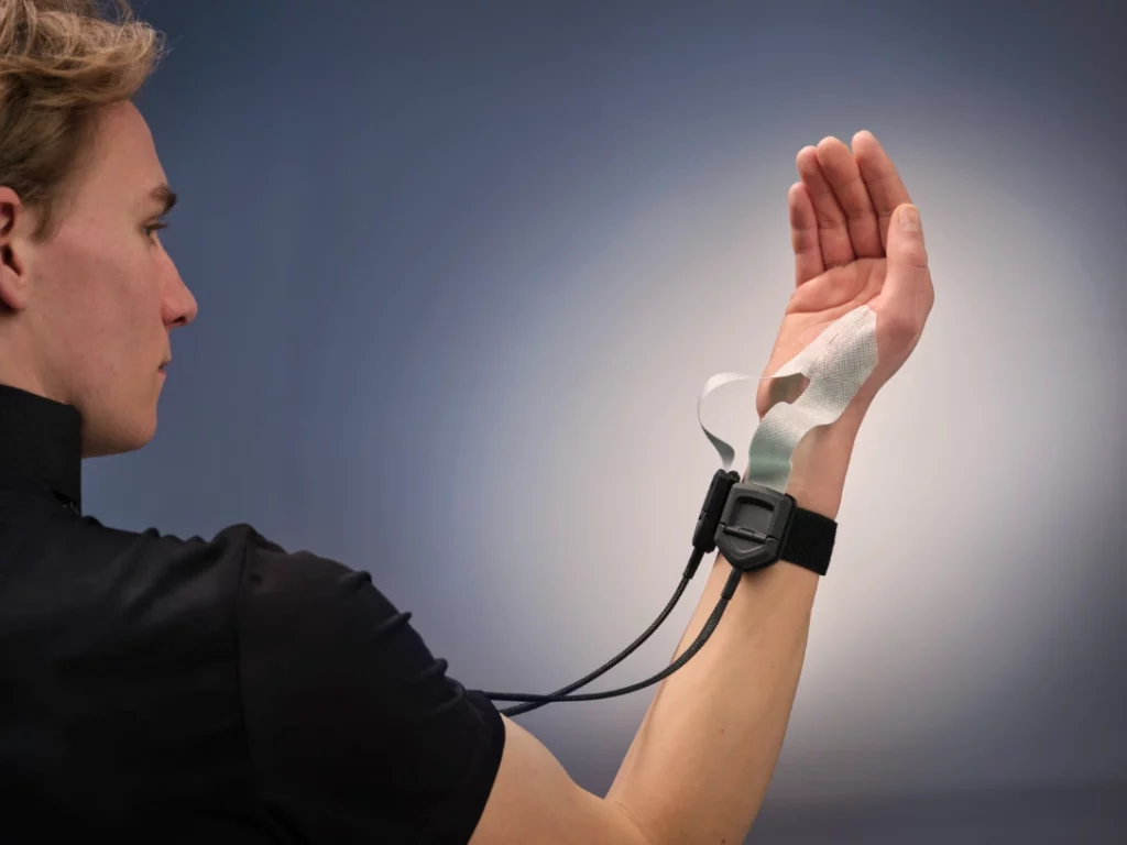 Advancing muscle activity monitoring with textile HD-EMG grids